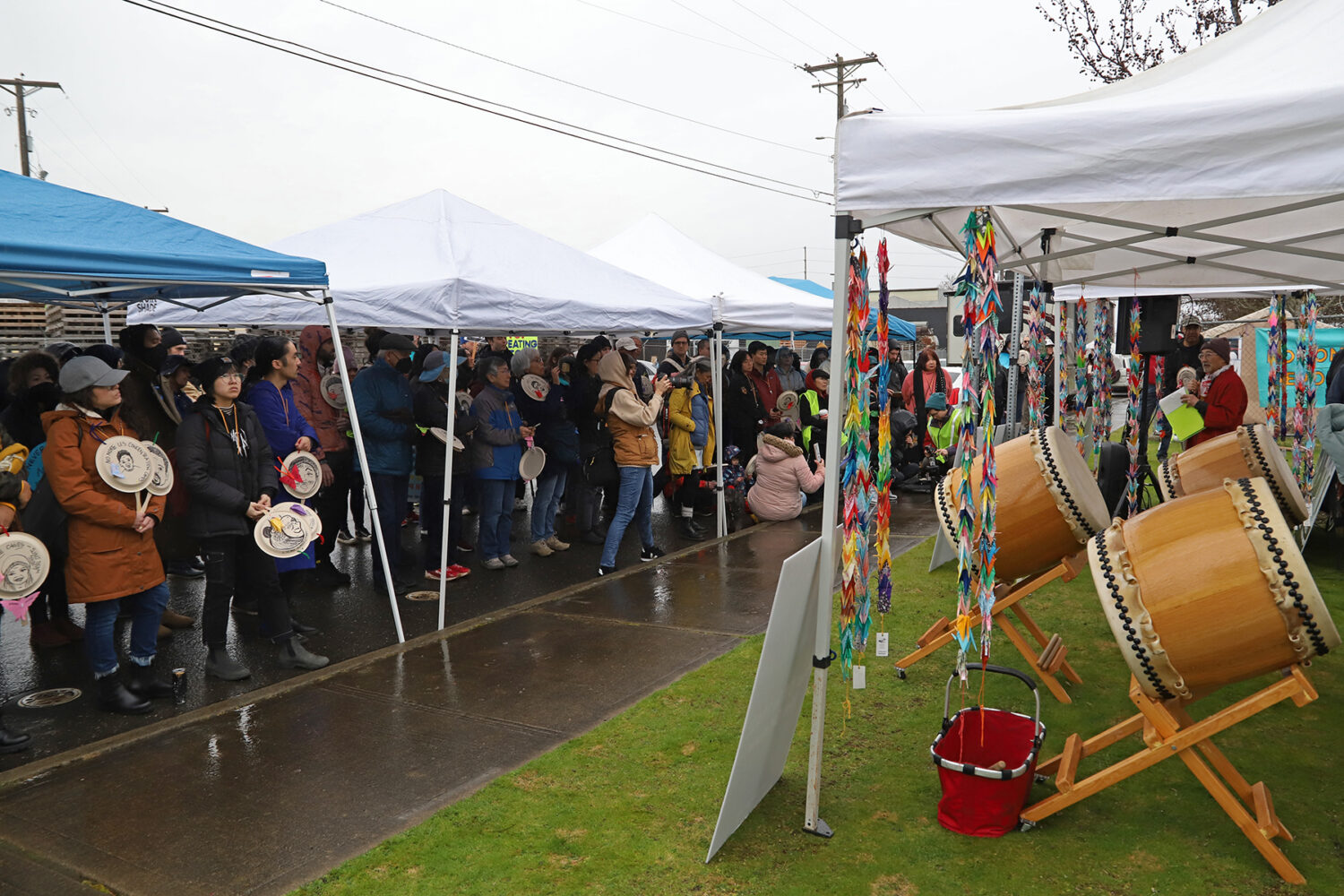 Photo Essay: A Day of Remembrance and Resistance - Densho: Japanese ...